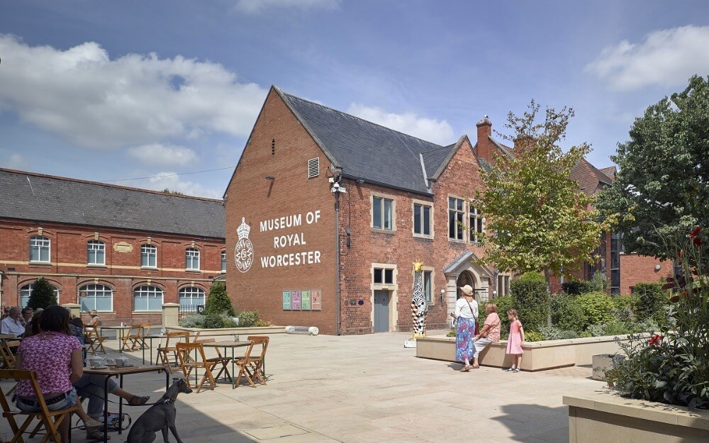 The Springs Lakeside Holiday Park | Holiday Park in Lower Moor ...