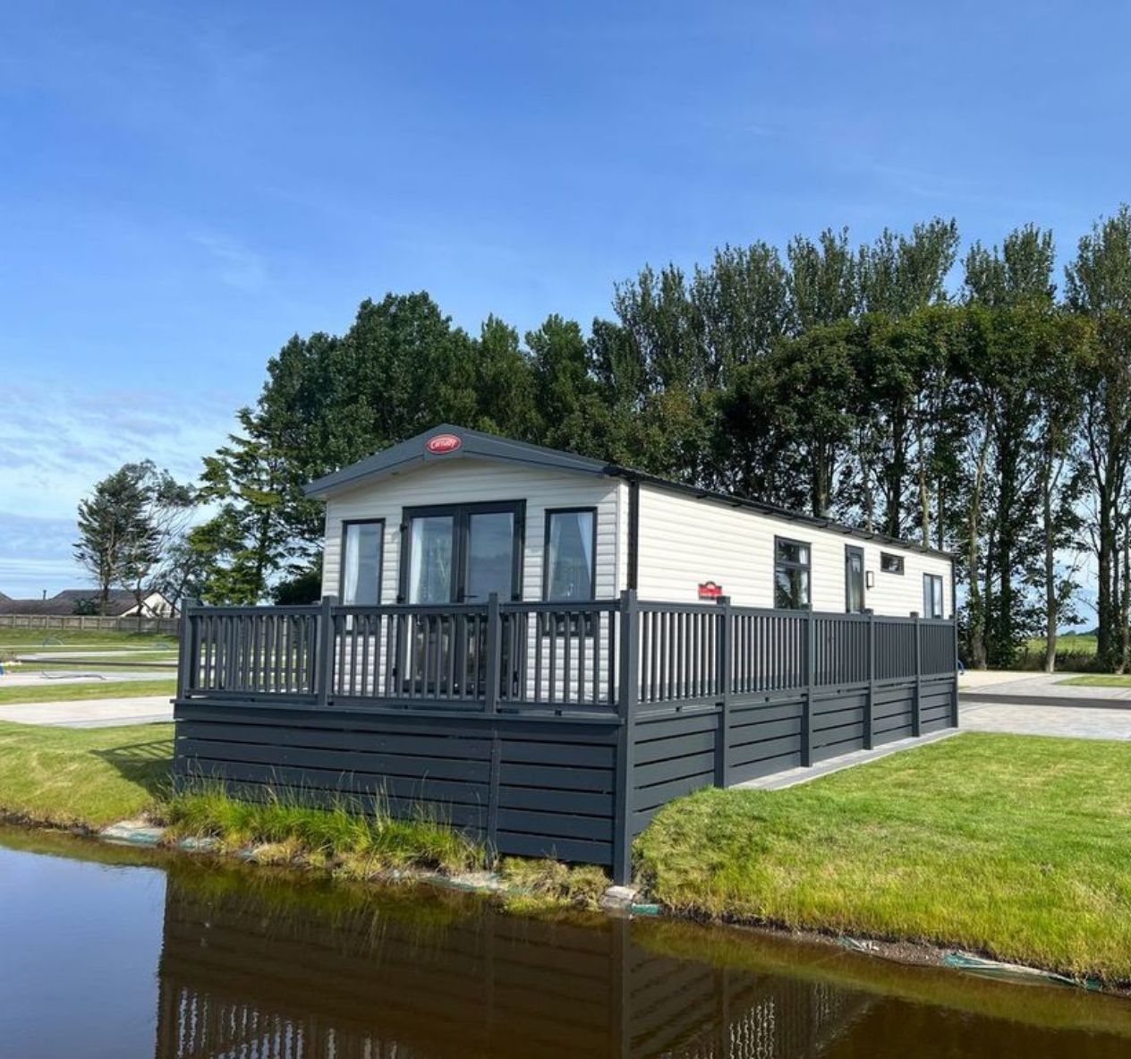 Shard Riverside Lodge Park | Holiday Park in Stalmine, Poulton-le-Fylde